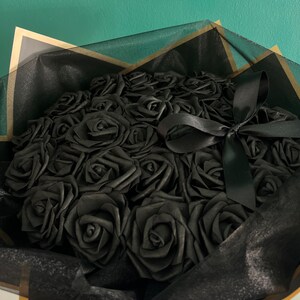 Black and Gold Eternal Rose Bouquet Flowers Black Roses Gift Ideas ...
