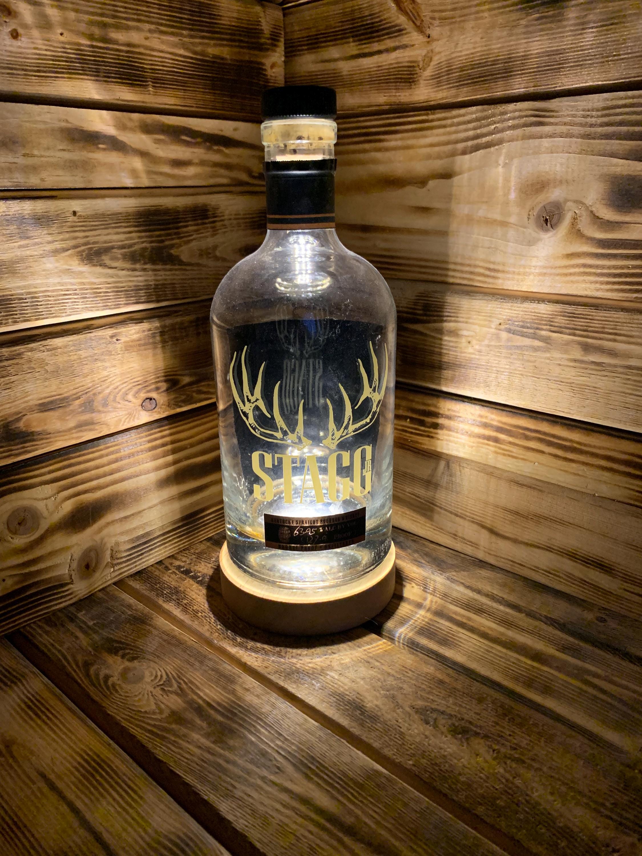 Stagg Jr. Bourbon Whiskey Bottle She-shed Mancave Bar Desk/table Lamp ...