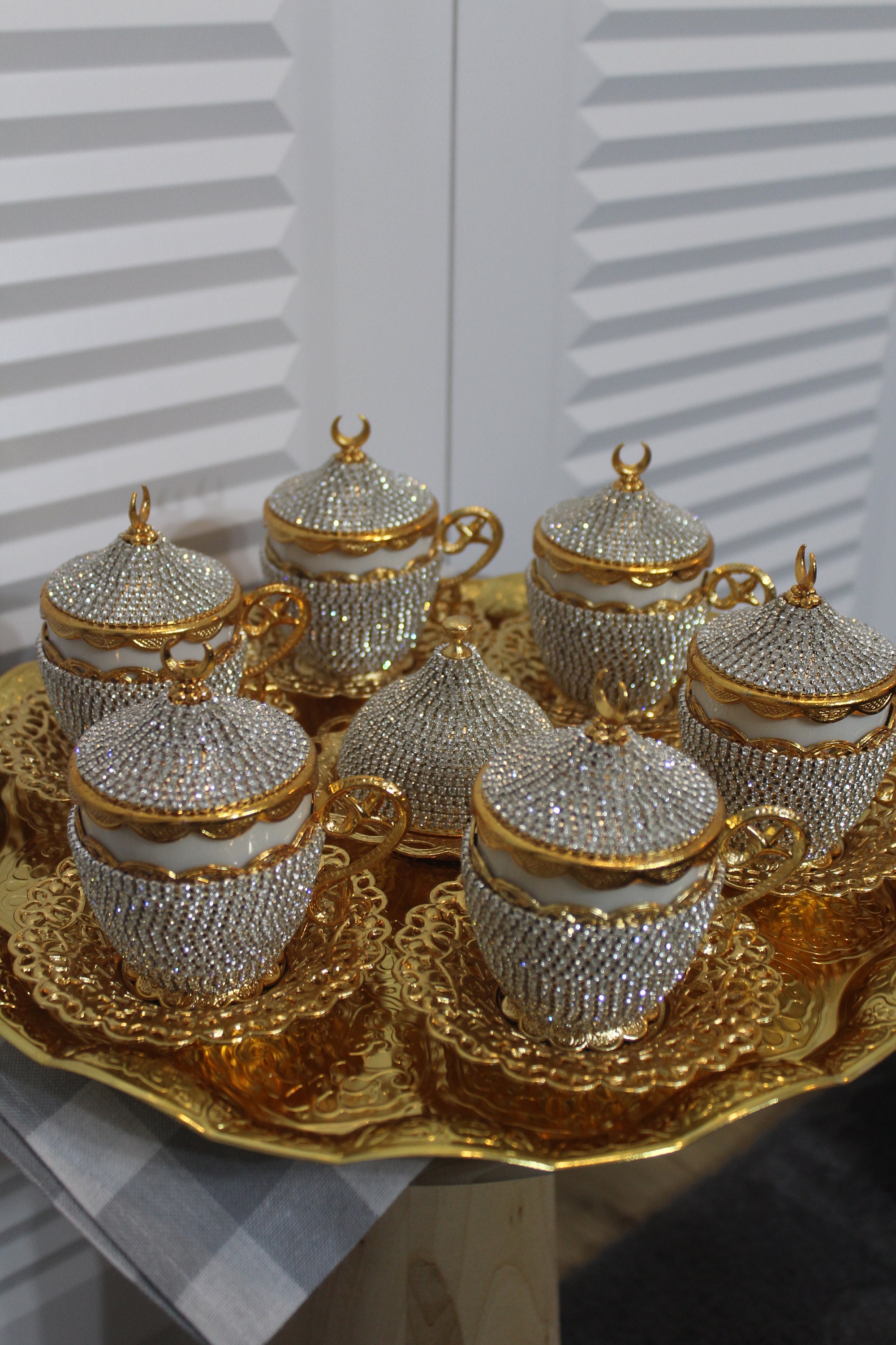 Luxurious Crystal-adorned Crescent Coffee Cups and Saucers Set With ...