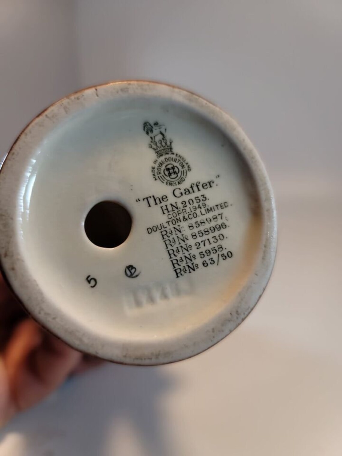 Vintage Royal Doulton C1949 the Gaffer Old Man H.N. 2053 Figurine 8 ...