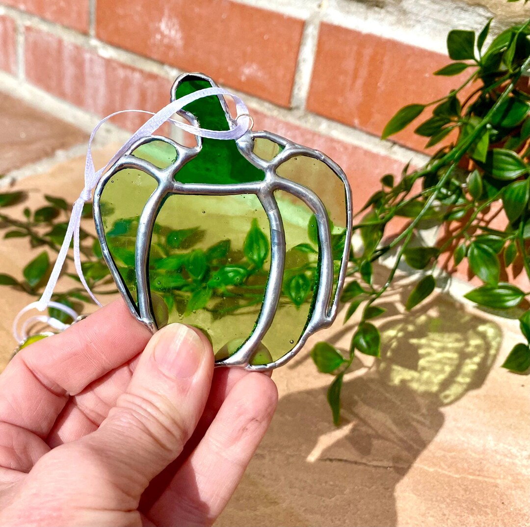 Stained Glass Green Pepper, Sun Catcher, Stained Glass Art, Glass Veg ...