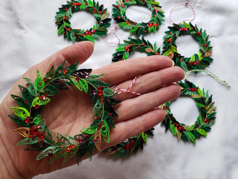 Wreath Ornament Made by Paper Quilling - Etsy