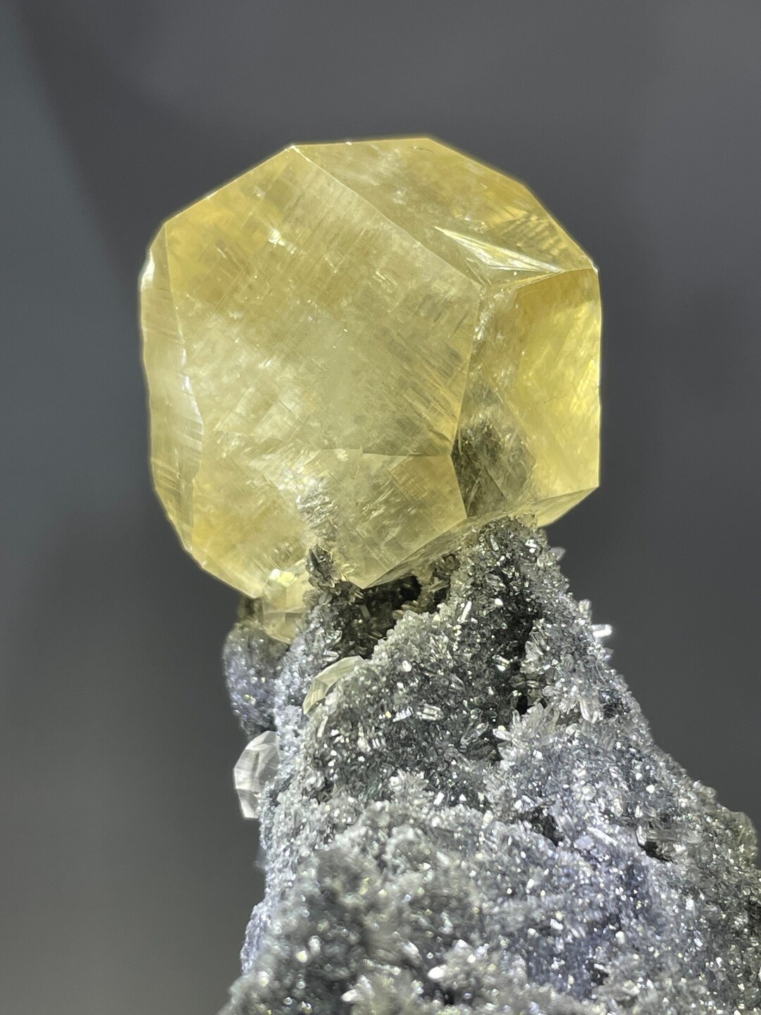 Well Developed Calcite on Quartz Druzzy and Green Fluorite, Fujian ...