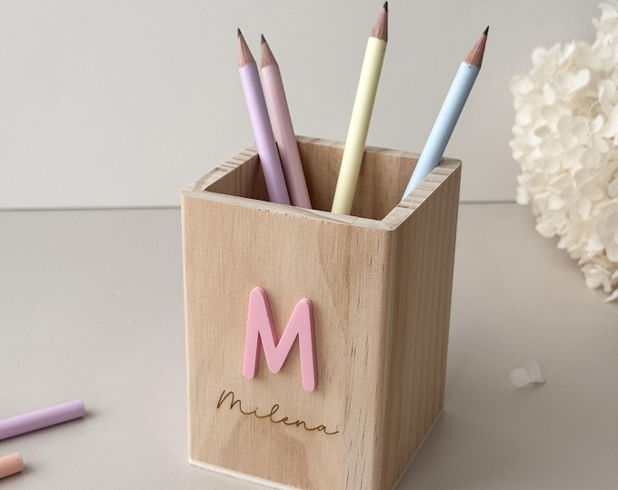 Stiftehalter Kind mit Namen · Geschenk Einschulung · Stiftebox Kinder · Stiftebecher Holz ...