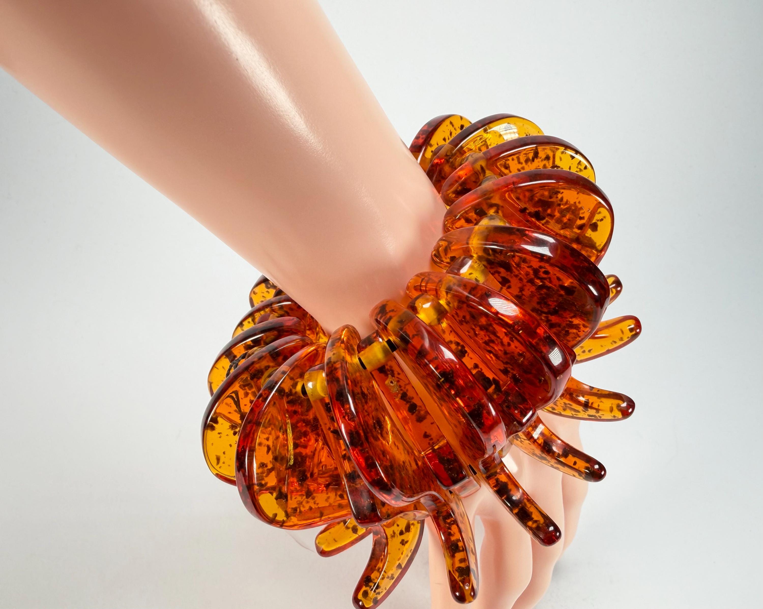 Sobral - Amber "cogumelo" Studio Creation Elasticated Resin Bracelet ...