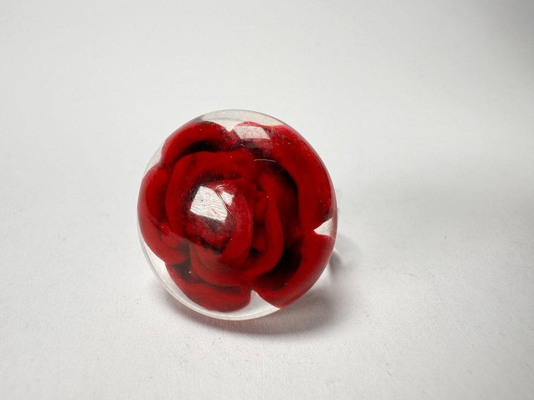 Official Sobral - Roses "dukat" Resin Ring ( 004562 ) - Size UK O / US ...