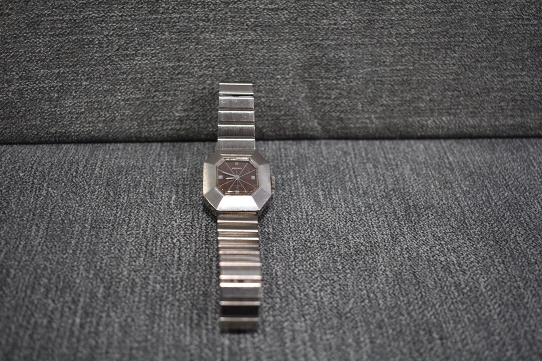 Vintage Octagon Shaped Seiko Ladies Watch With 17 Jewels - Etsy