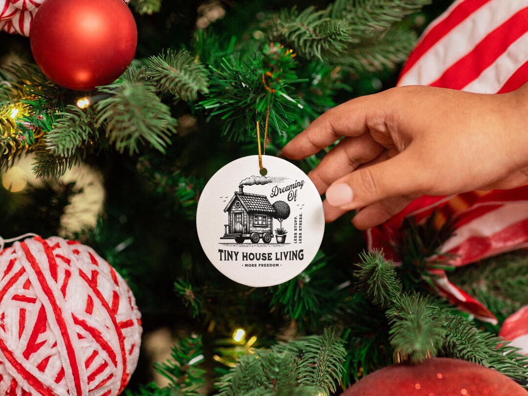 Tiny House Living Less Stuff Less Stress Freedom Tiny House Lifestyle ...