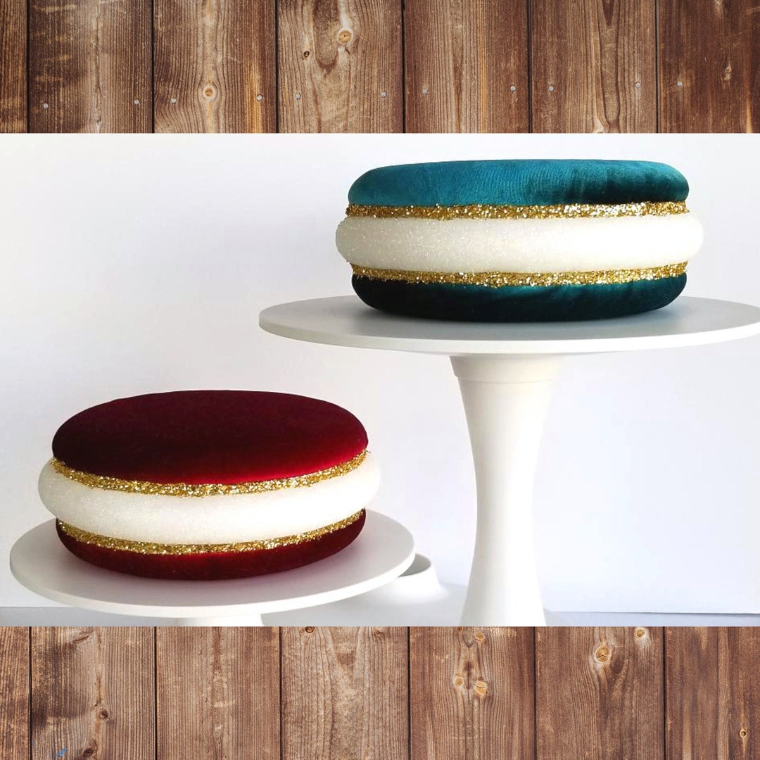 Giant Macaroon, Fake Sweets, Glam Macaroon, Velvet Macaroon, Wreath ...