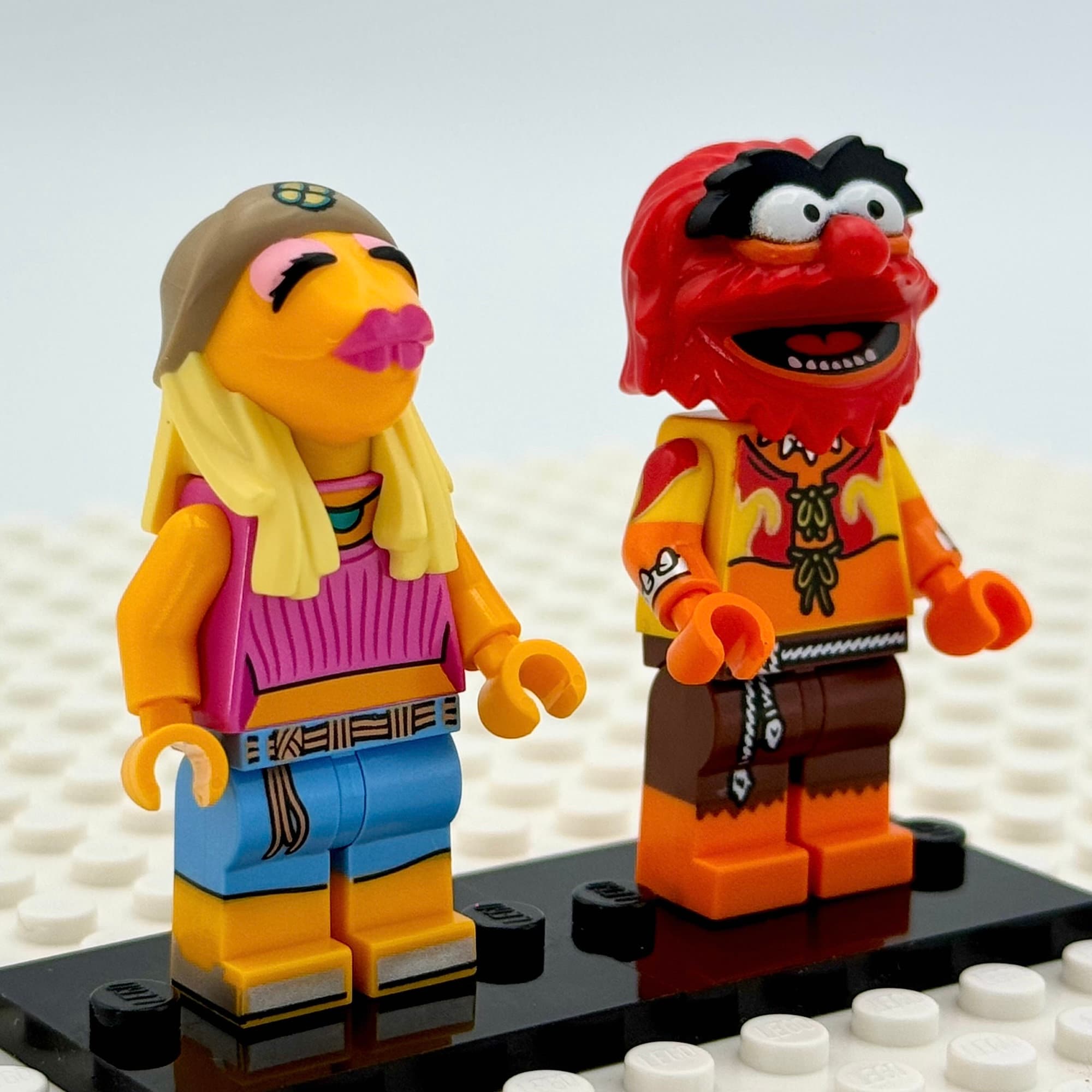 Animal and Janice LEGO® Minifigure Pair From the Muppets and the ...