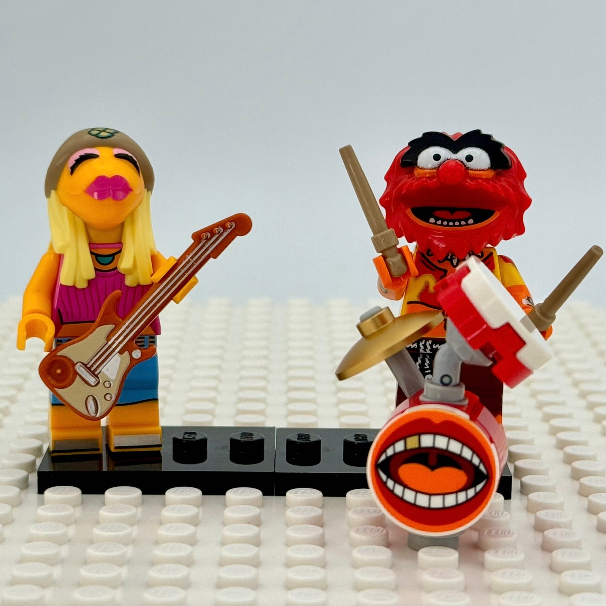 Animal and Janice LEGO® Minifigure Pair From the Muppets and the ...