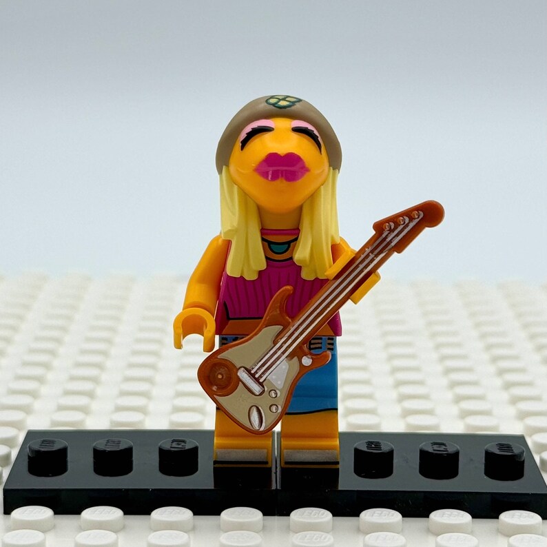 Animal and Janice LEGO® Minifigure Pair From the Muppets and the ...