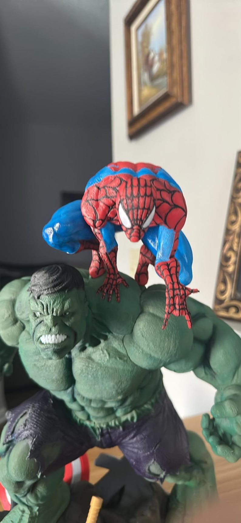 3D Printed Hulk Diorama: Airbrushed PLA, Large 18-20 Inch - Etsy