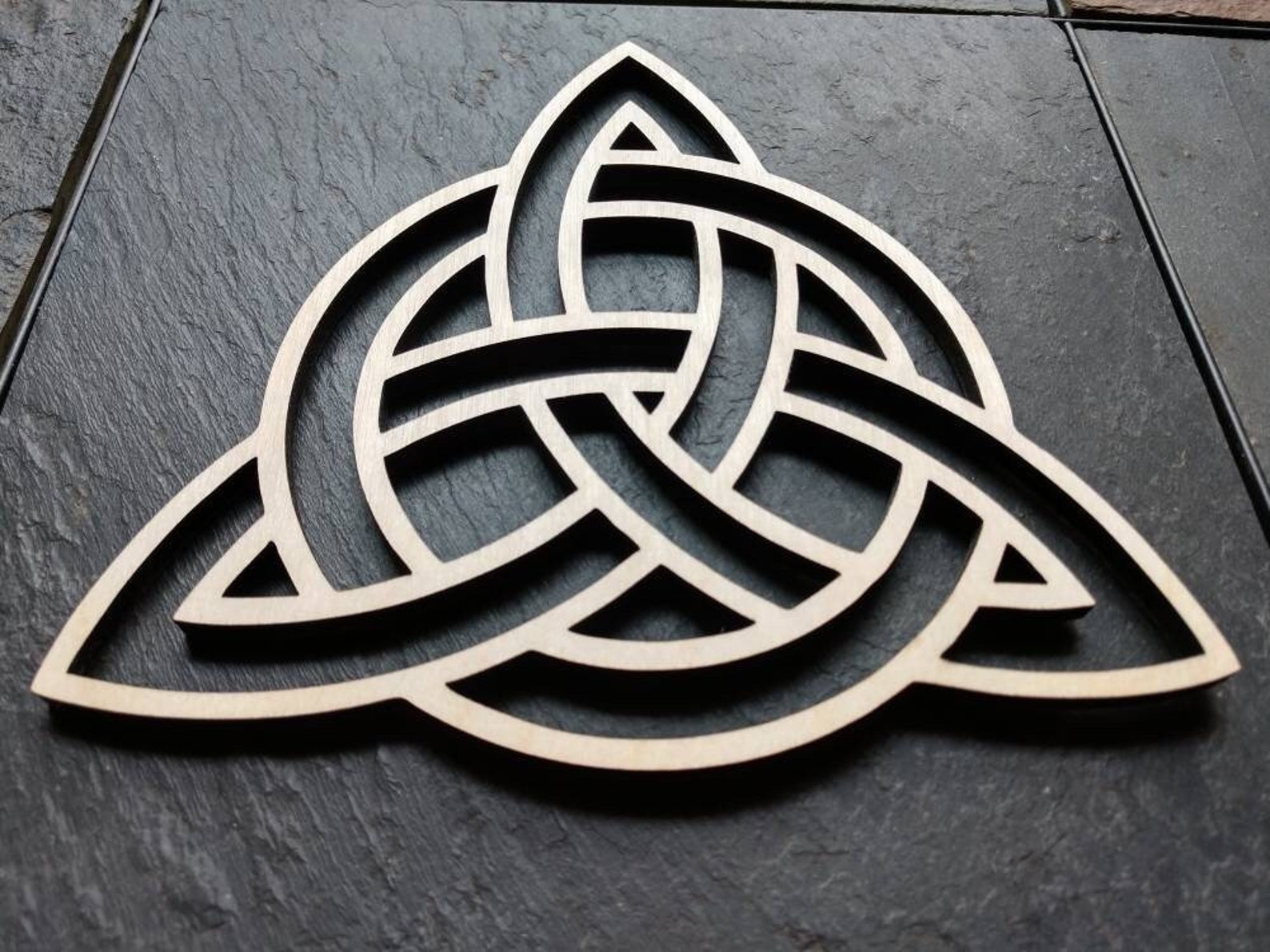 Celtic Knot, Irish Wall Decor, Trinity Wall Art, Celtic Decor, Infinite ...