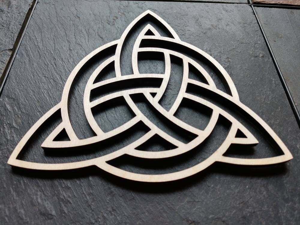 Celtic Knot, Irish Wall Decor, Trinity Wall Art, Celtic Decor, Infinite ...