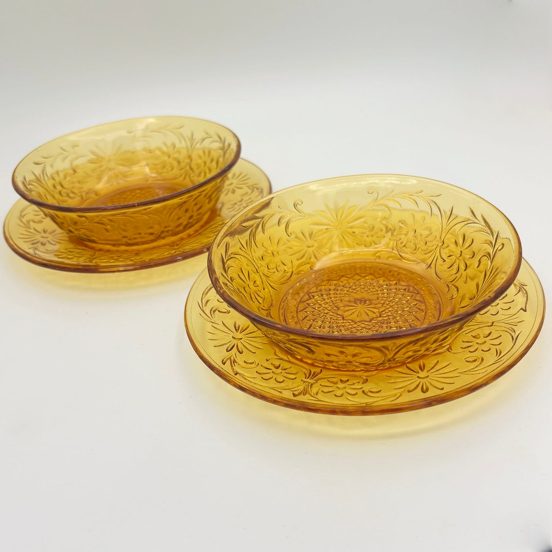 Vintage Indiana Glass Co. Daisy Pattern Dessert Dishes With Saucers ...