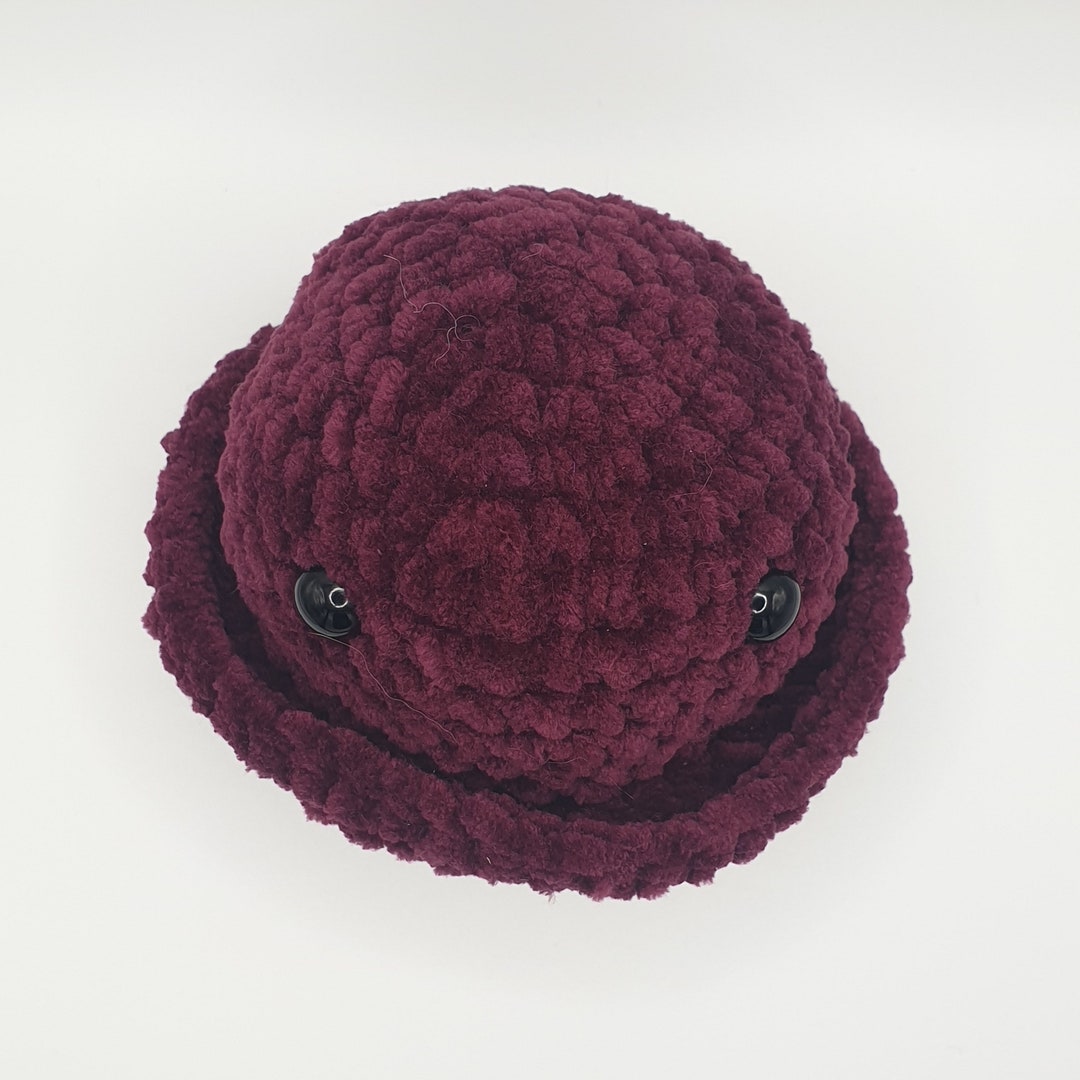 Crochet Bowler Hat Plushie, Handmade Stuffed Toy, Bowler Hat Amigurumi ...