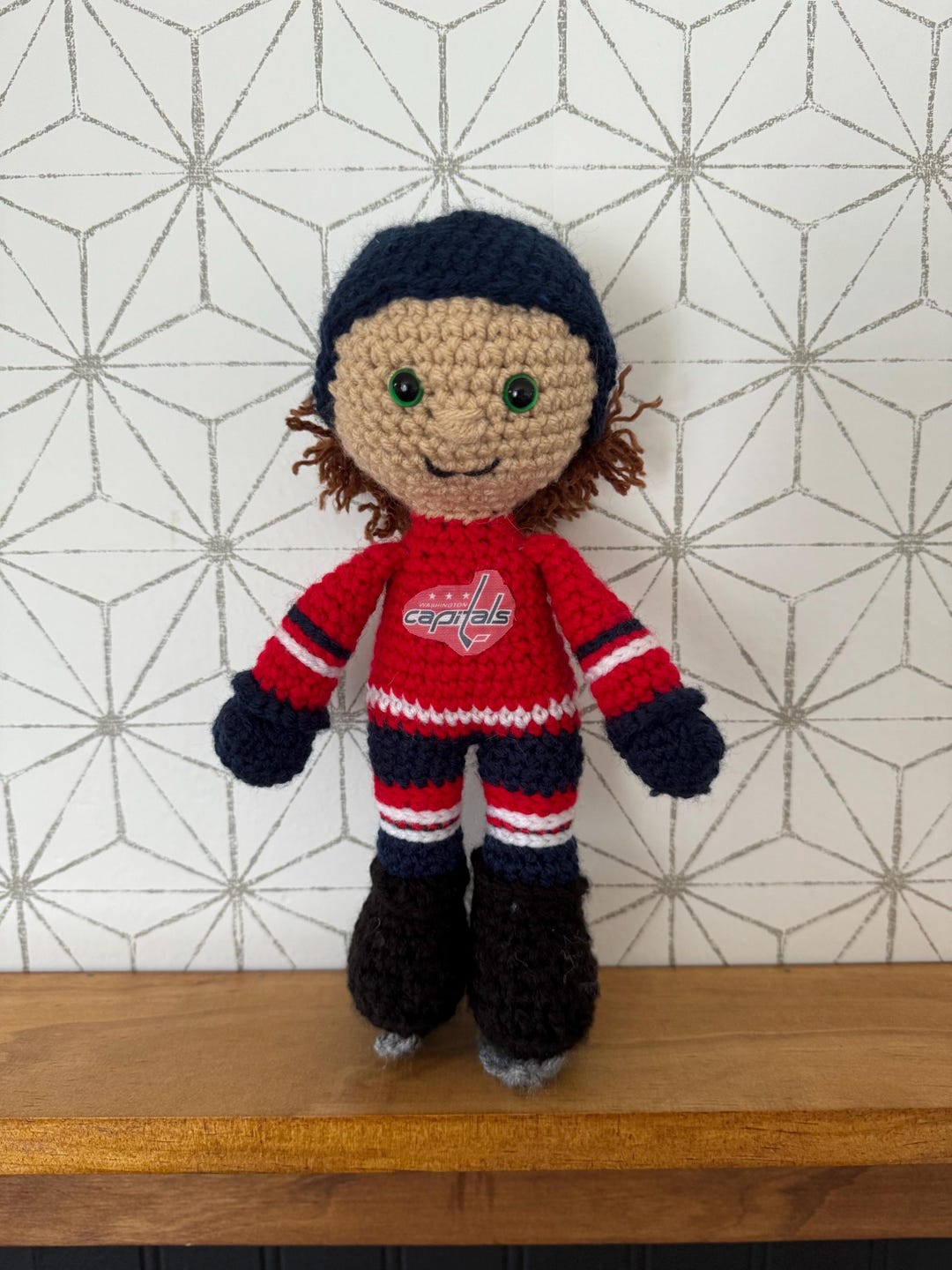 Crocheted Hockey Player Plush - Customizable Team Colors - Etsy