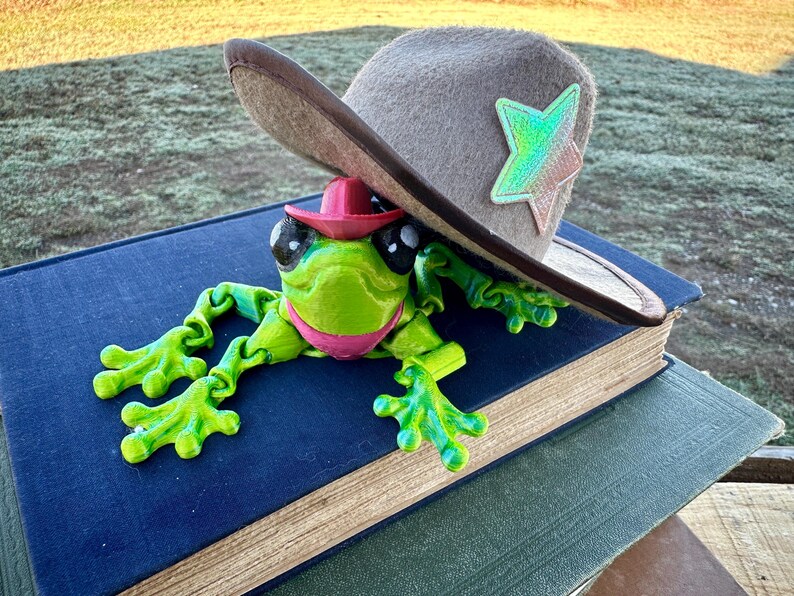 Cowboy Frogs - 3D Printed Sensory Articulated Fidget Toy - Design by ...