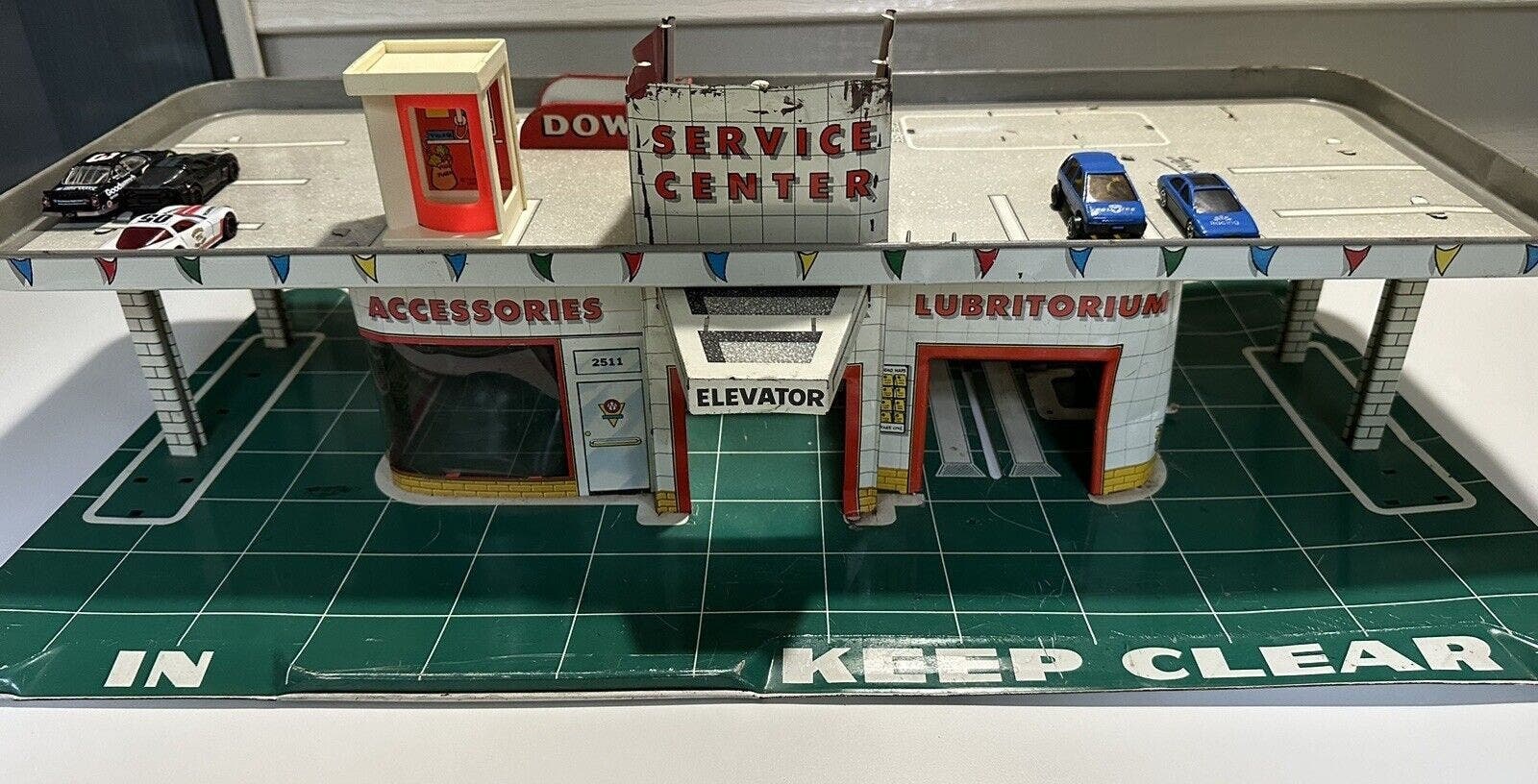 Marx Tin 1950s Service Station With 5 Cars. - Etsy