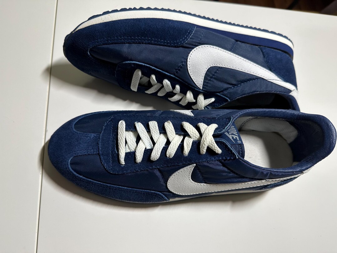 Vintage 1980s Nike Shoes, Navy/white Size 9.5 - Etsy