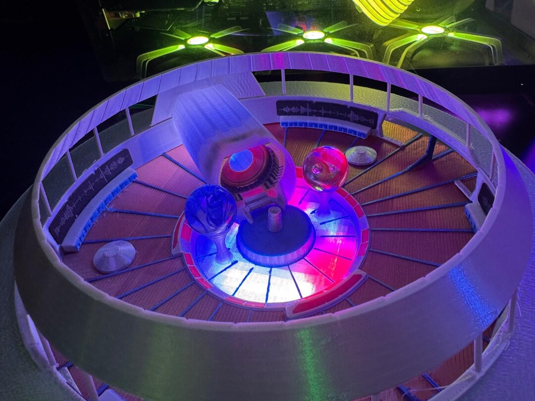 ELO Out of the Blue Model Spaceship Interior With LED - Electric Light ...