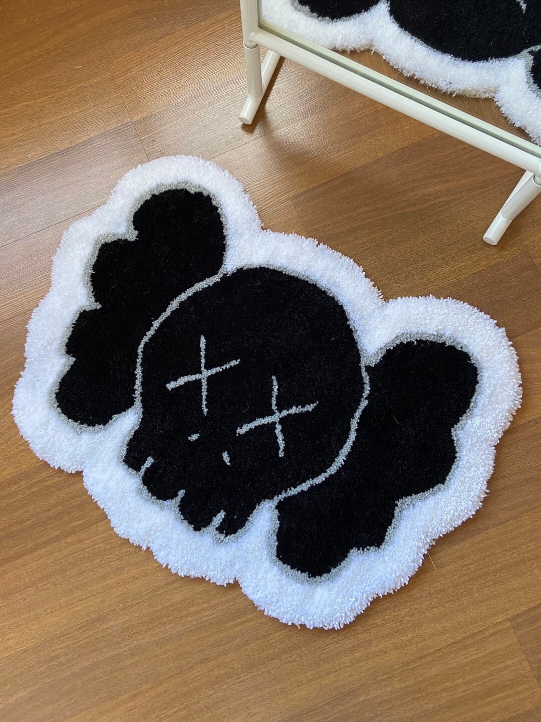 Kaws Tufted Rug / Handmade Rug , Custom Rug, Soft, Housewarming Gift ...