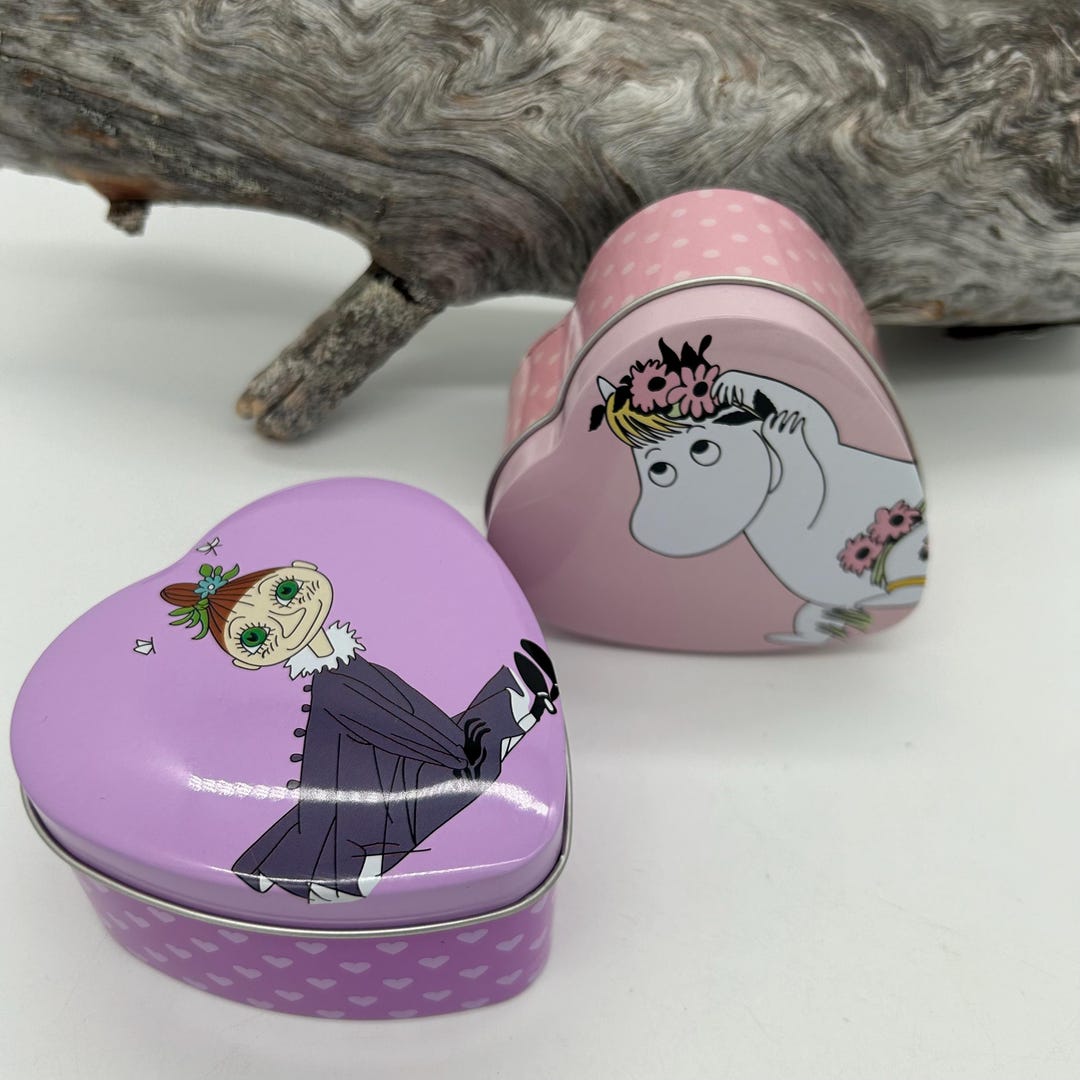 MOOMIN Chatacters HEART Tin, by Matinex, Vintage Moomin Piece of ...