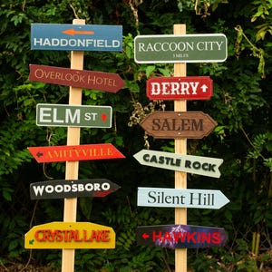Horror-themed Directional Signs - Horror Decor Sign for Wall Hanging or ...