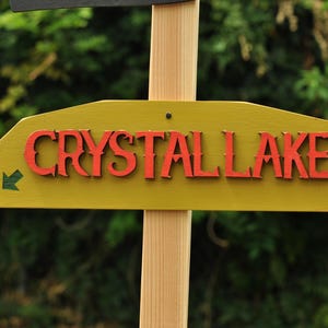 Horror-themed Directional Signs - Horror Decor Sign for Wall Hanging or ...