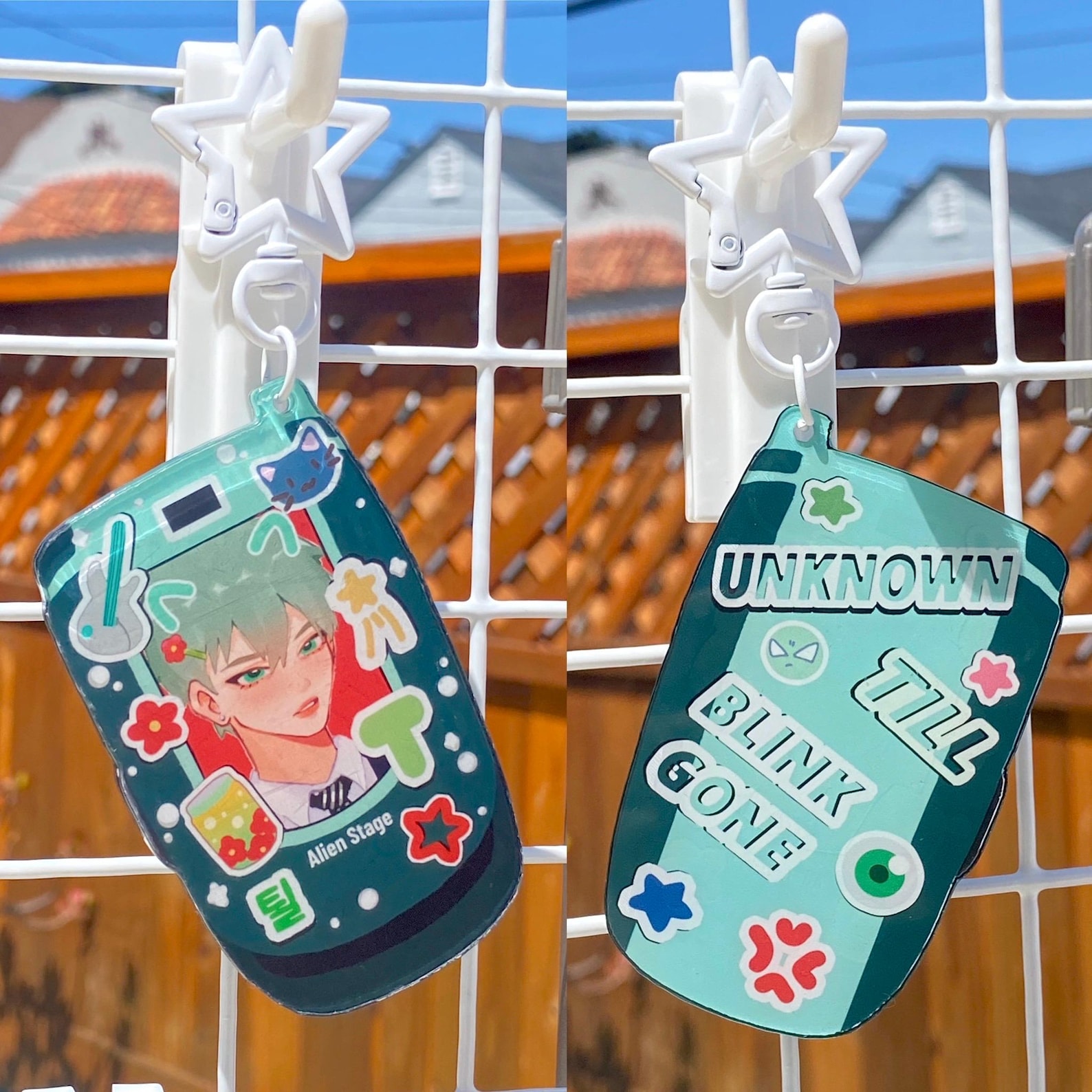 ALIEN STAGE Phone Keychains || Double Sided || Large White Star Clasp ...
