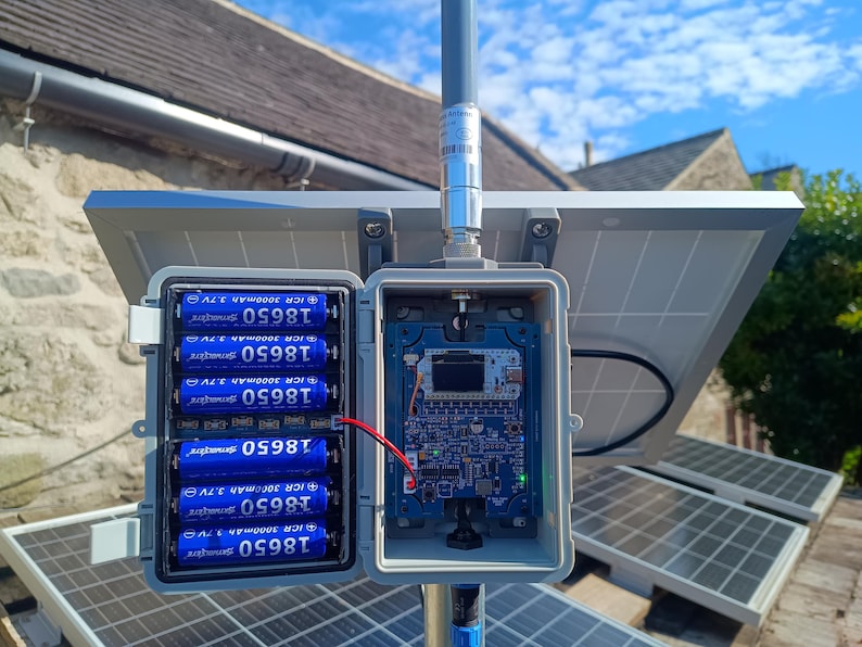 Meshtastic / MeshCORE Solar-buitenrepeater. Vermogen +28 dBm [Heltec V4 ...