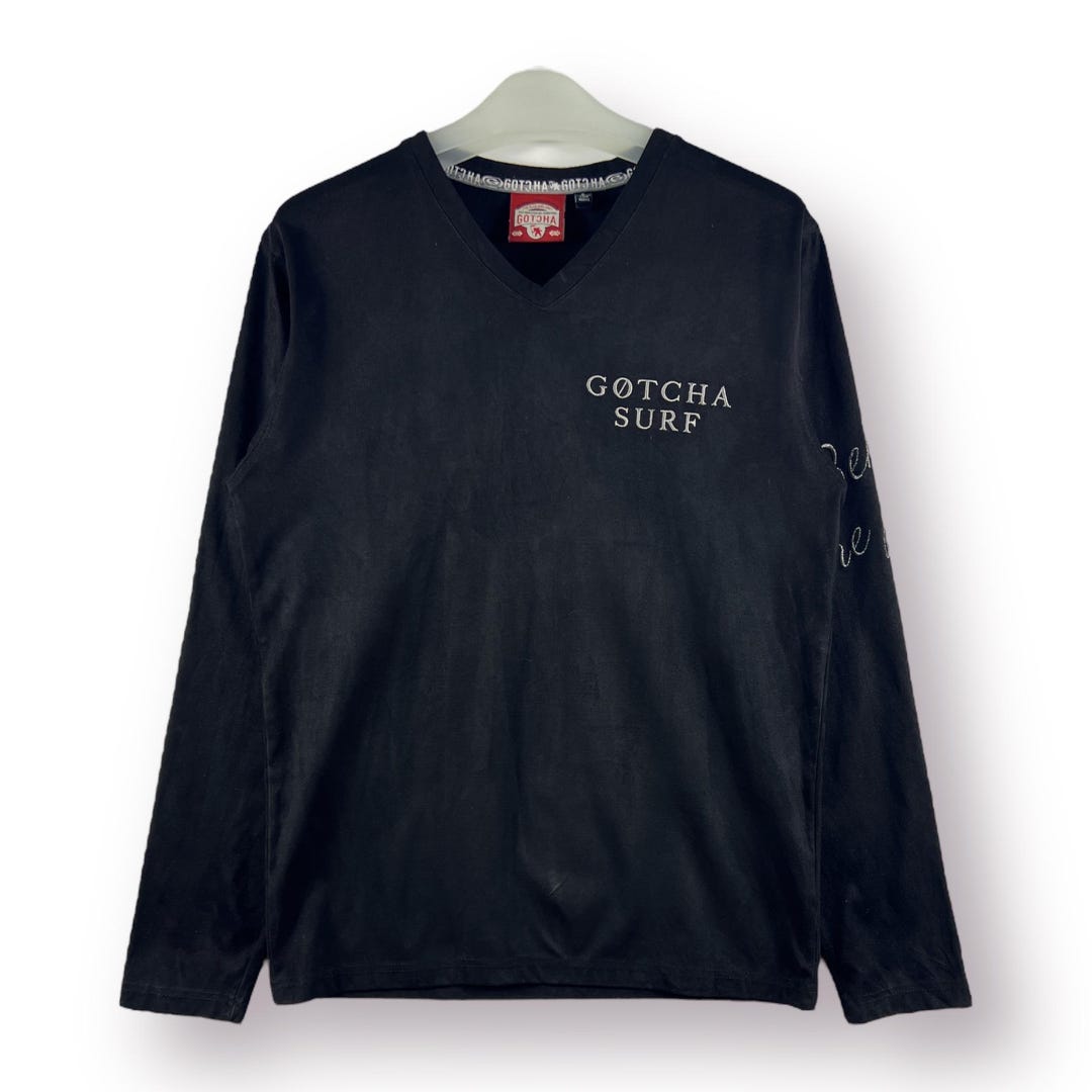 Vintage Surfwear Gotcha Surf Behind the Peak V-neck Long Sleeves Tee ...