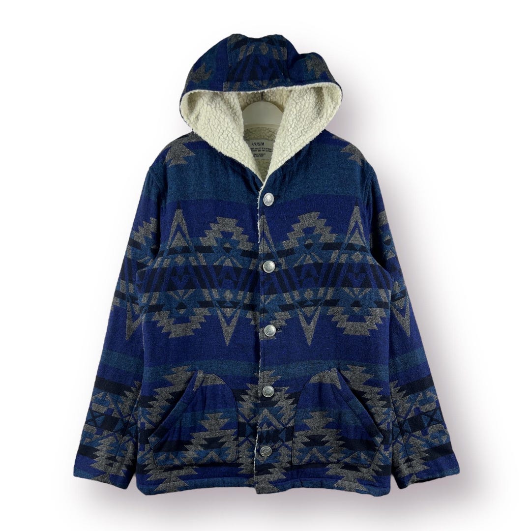 Vintage Japan in Native / Navajo Design Hoodie Sweat Button Jacket - M ...