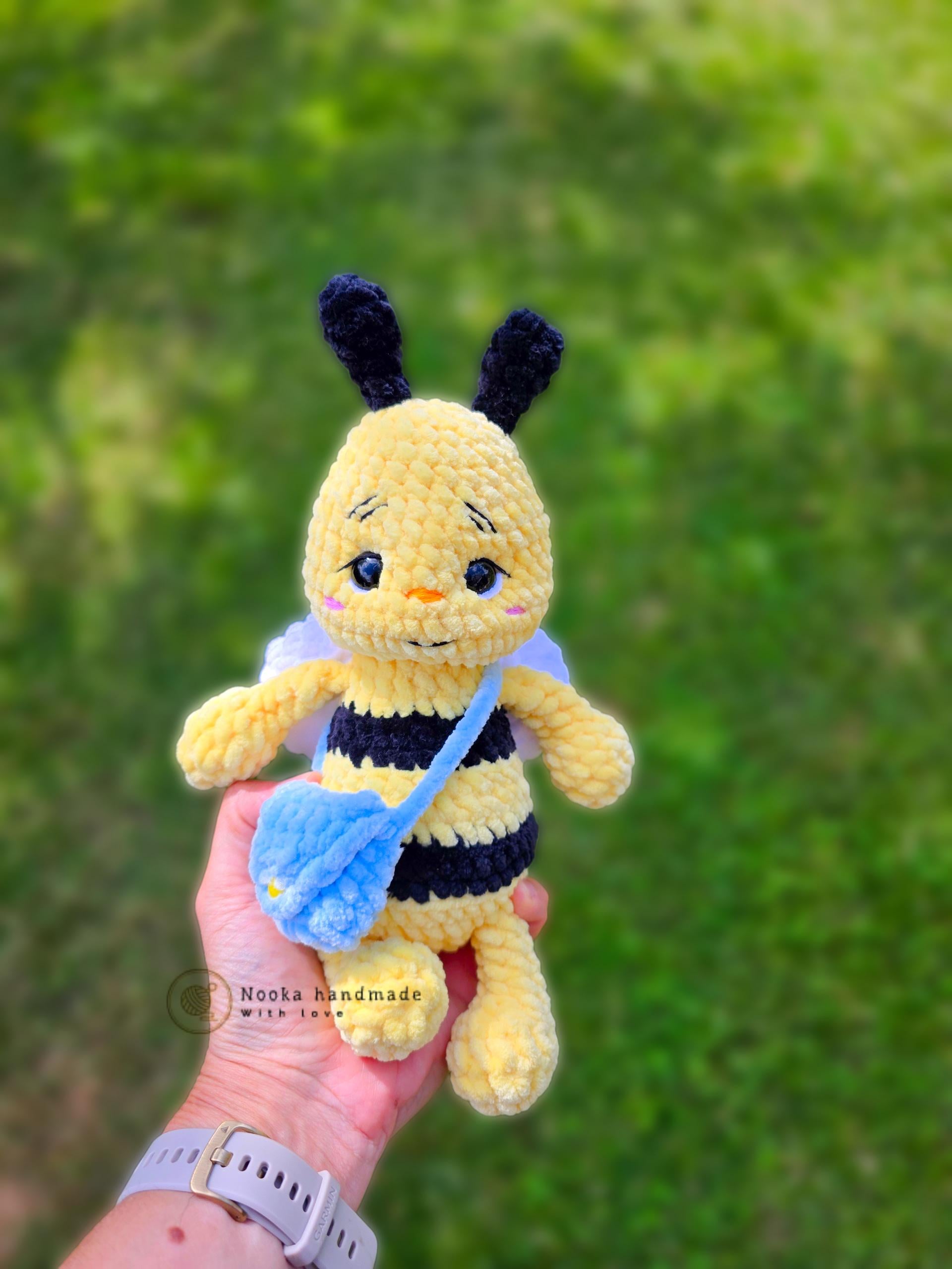 Crochet Bee Amigurumi Pattern: Pocket-sized Plush Bug (PDF Download) - Etsy