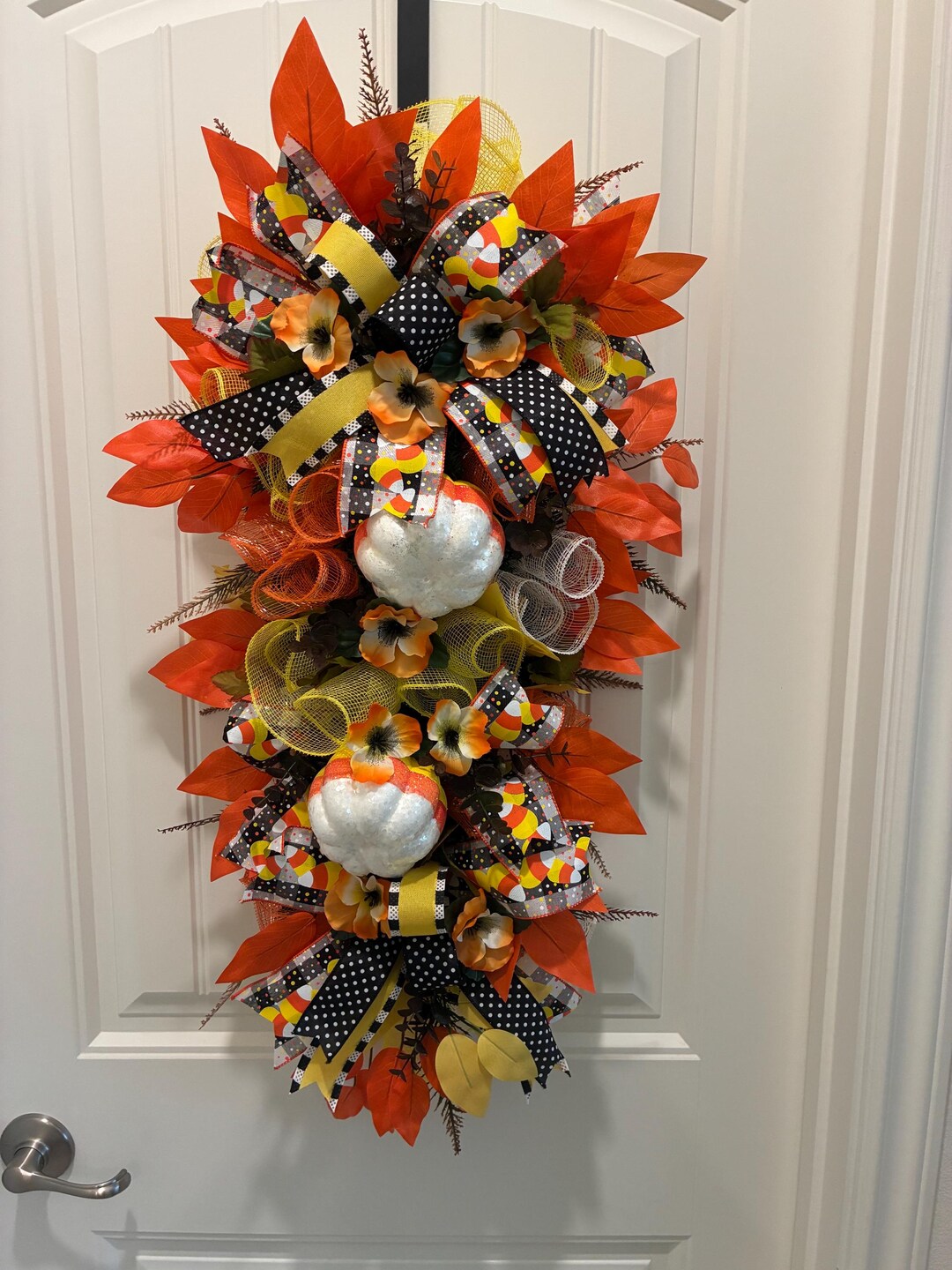 Candy Corn Pumkin Swag - Etsy