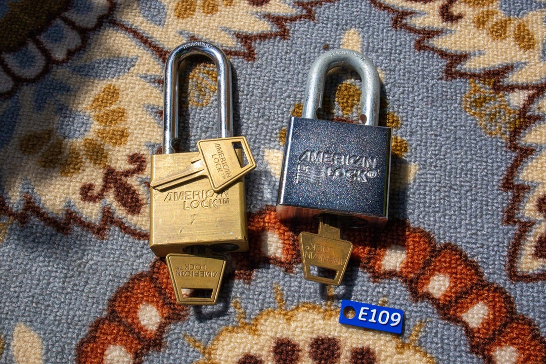 American Lock - 2x Locks + Keys - E109 TAG - Etsy