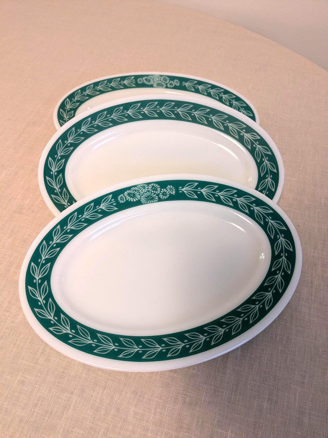 1960s Pyrex Turquoise Teal Laurel Leaf Serving Dish Set of 3 Pyrex ...