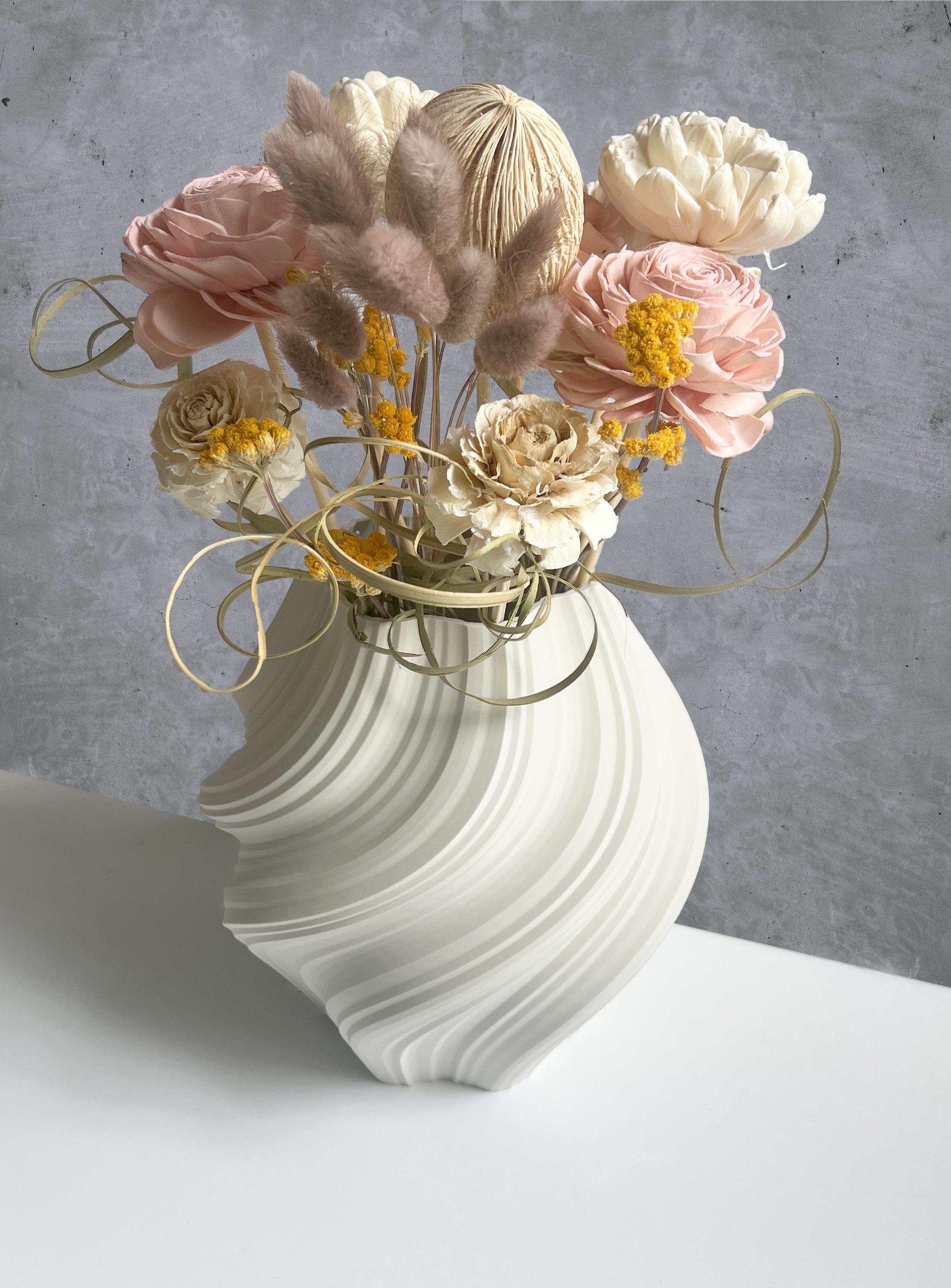 MULINELLO: Off-white Vase · Modern Organic Vase · Holiday Home Decor - Etsy