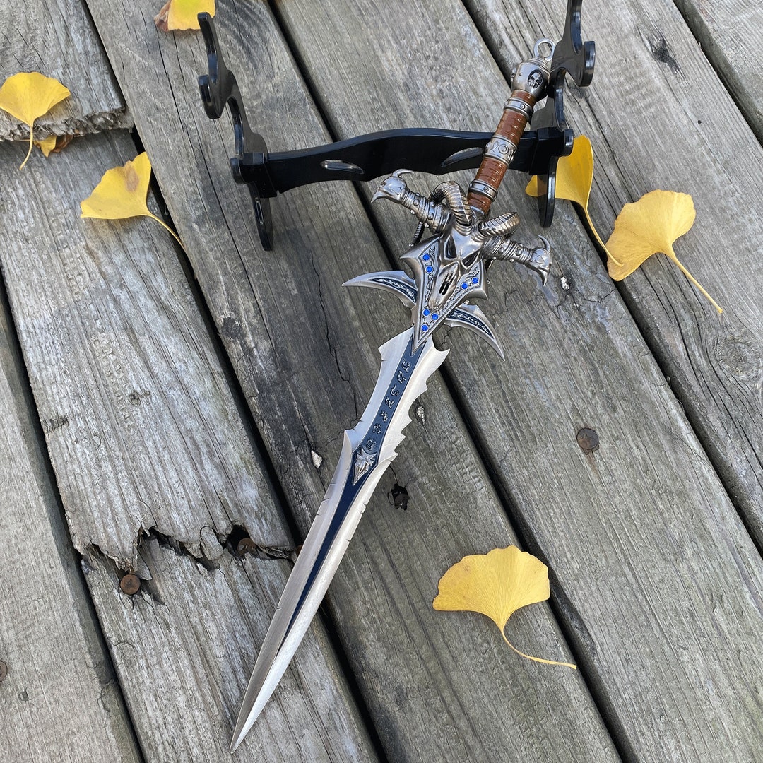 Modelo de réplica de espada de Metal Lich King Arthas - Etsy México