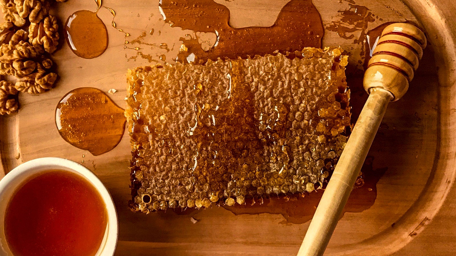 Honeycomb 100% Pure High Quality Organic Raw Honey Comb. Unfiltered ...