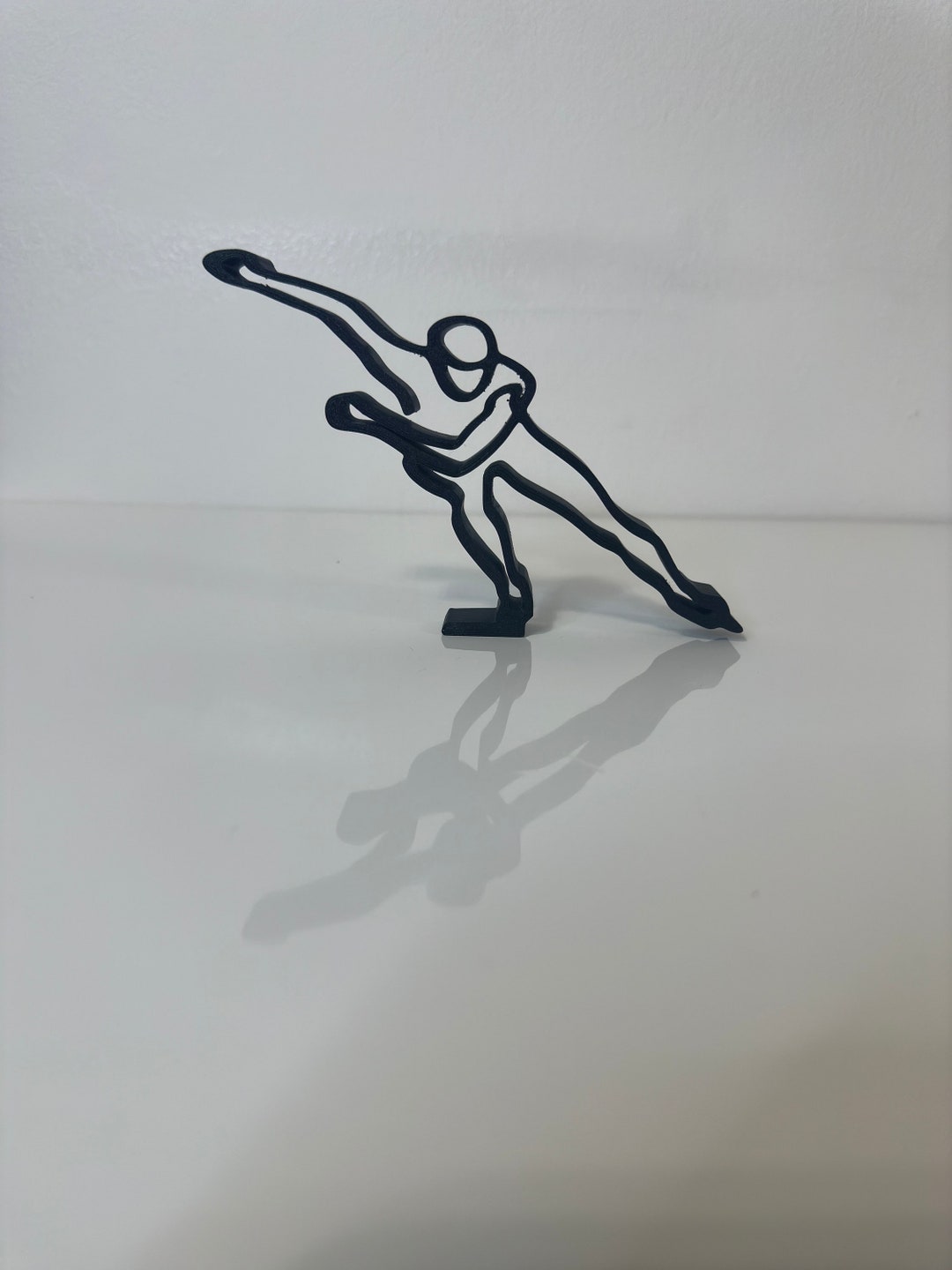 Minimalist Skater Sculpture: Abstract 3D Printed Home Decor - Etsy