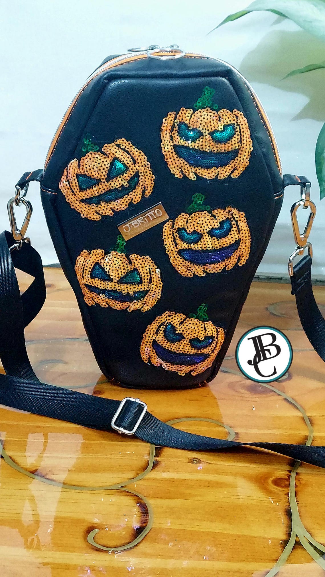 Coffin Crossbody, Beetlejuice Purse, Sandworm Handbag, Beetlejuice Bag ...