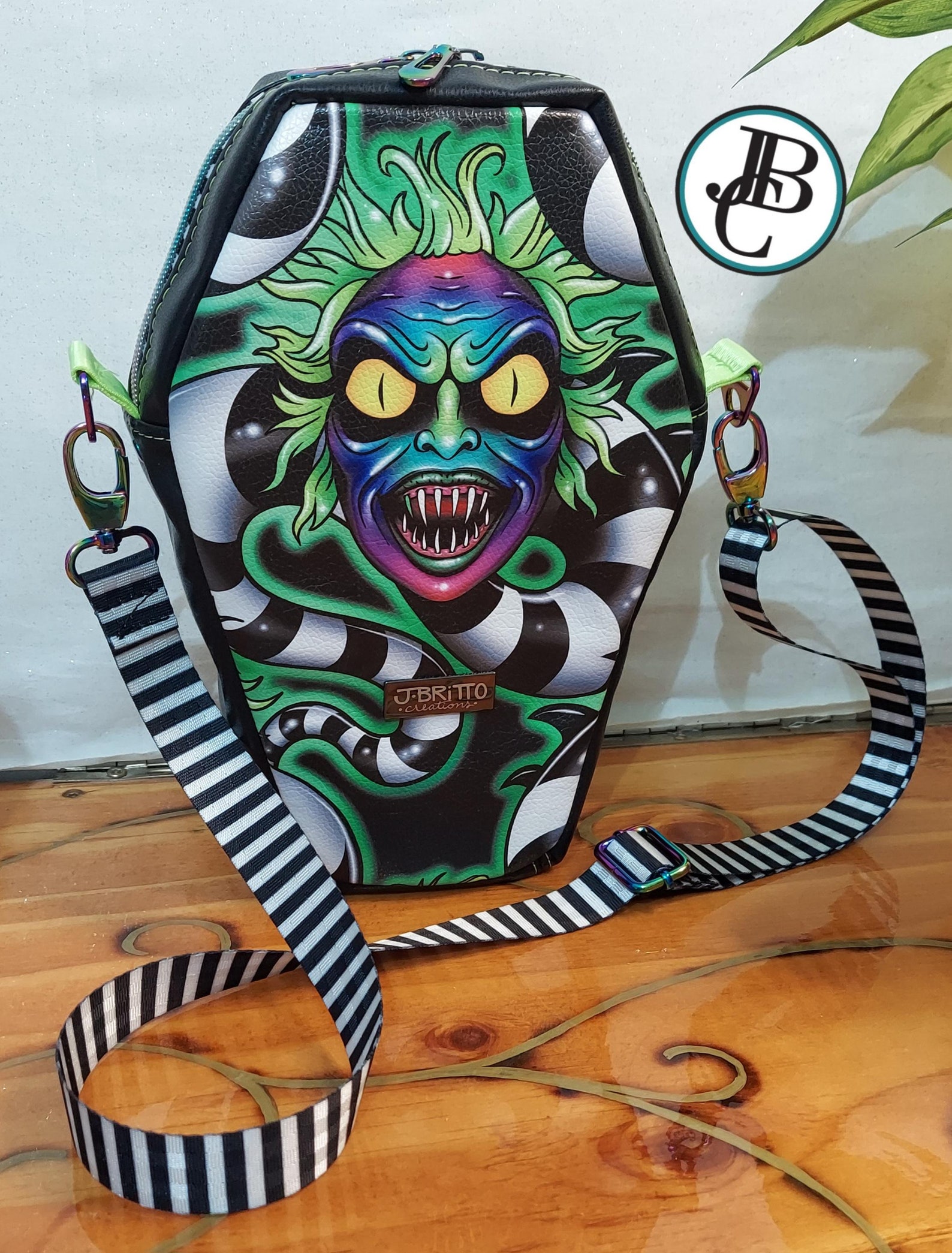 Coffin Crossbody, Beetlejuice Purse, Sandworm Handbag, Beetlejuice Bag ...