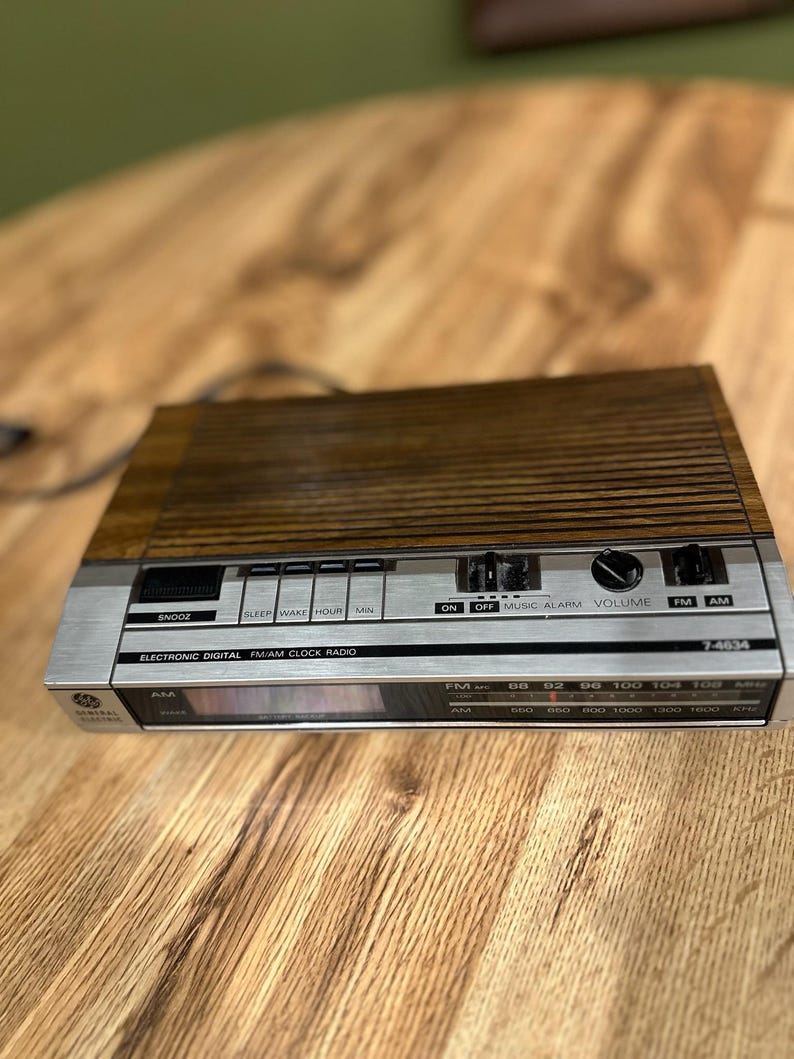 Vintage General Electric Woodgrain AM/FM Radio Model No. 7-4634B - Etsy