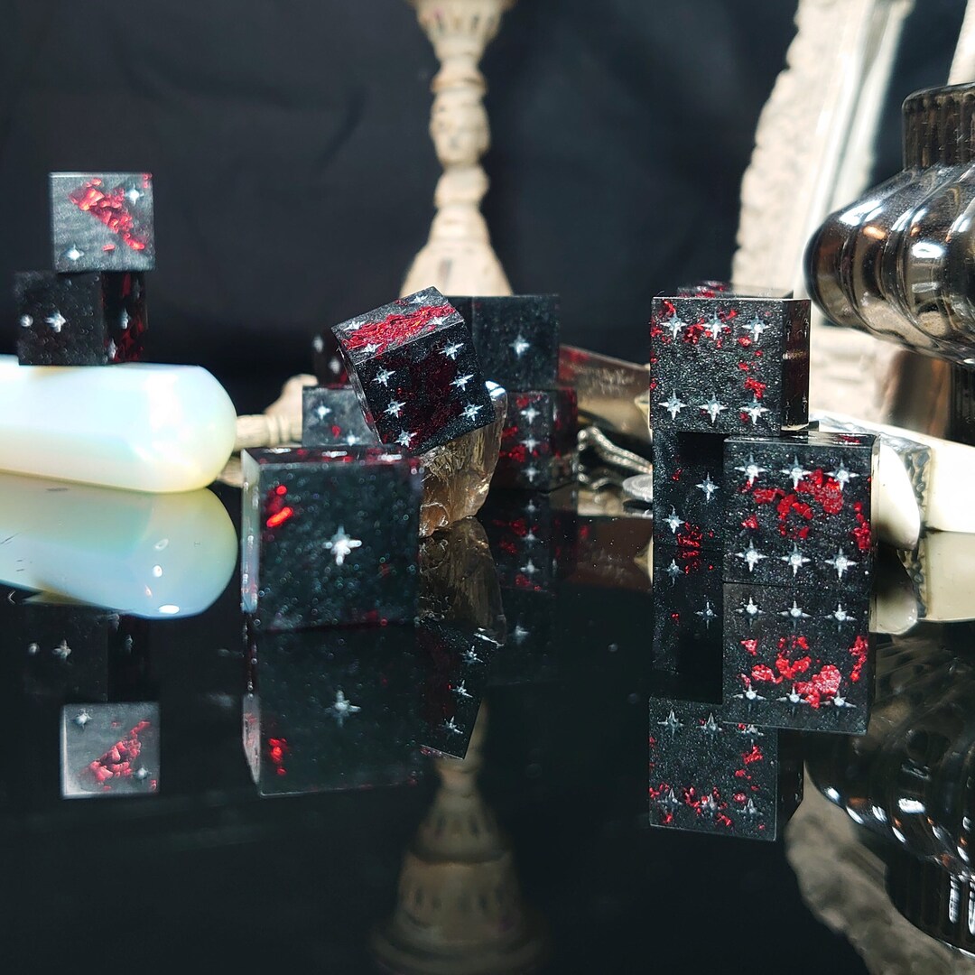 Red Mountain - Pip D6 Set - Sharp Edge Polyhedral Handmade Resin Dice ...
