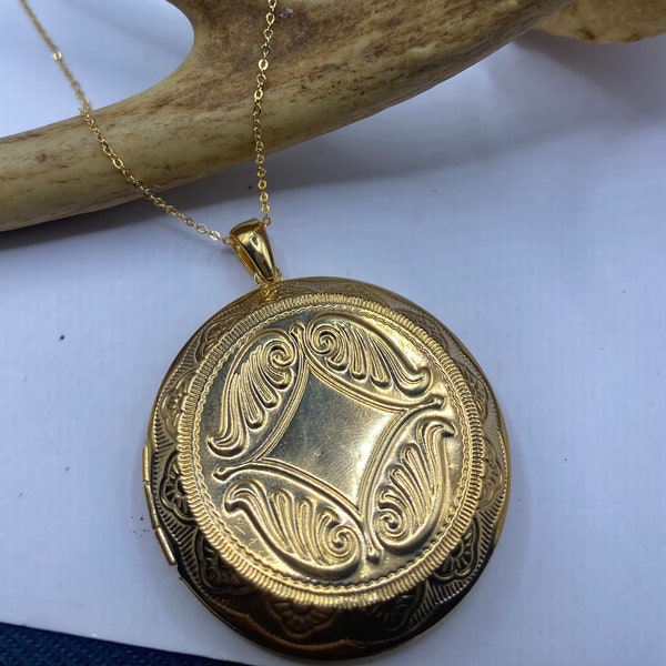 Simple Gold Locket - Etsy