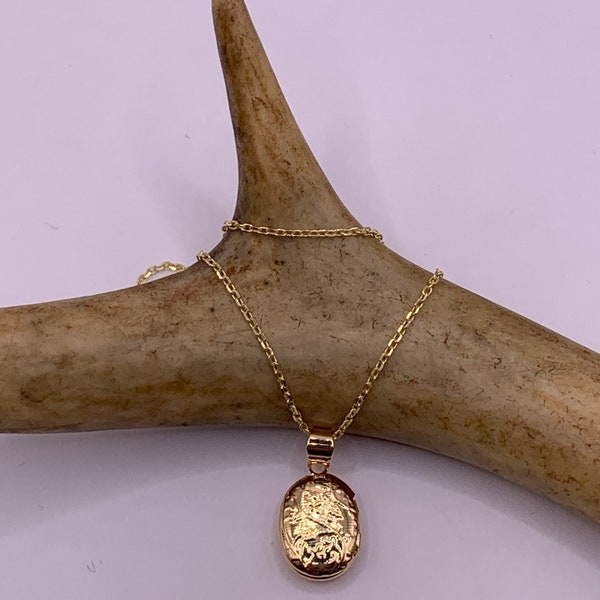 Tiny Vintage Locket - Etsy