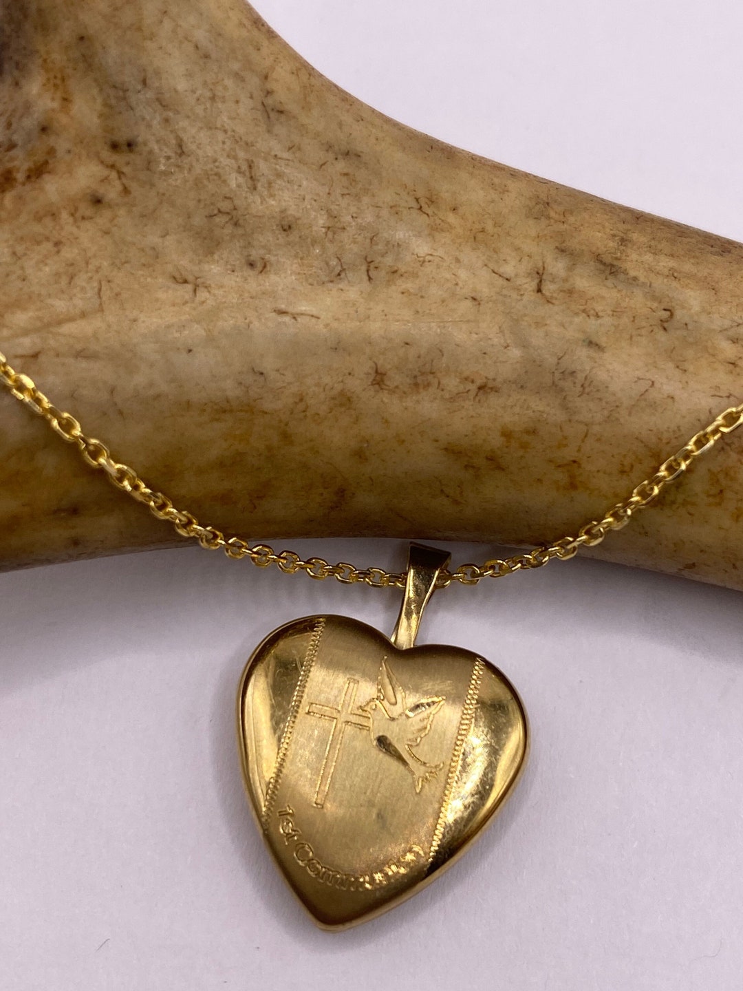 Vintage 9k Gold Filled Tiny Heart Photo Locket on Chain Necklace ...