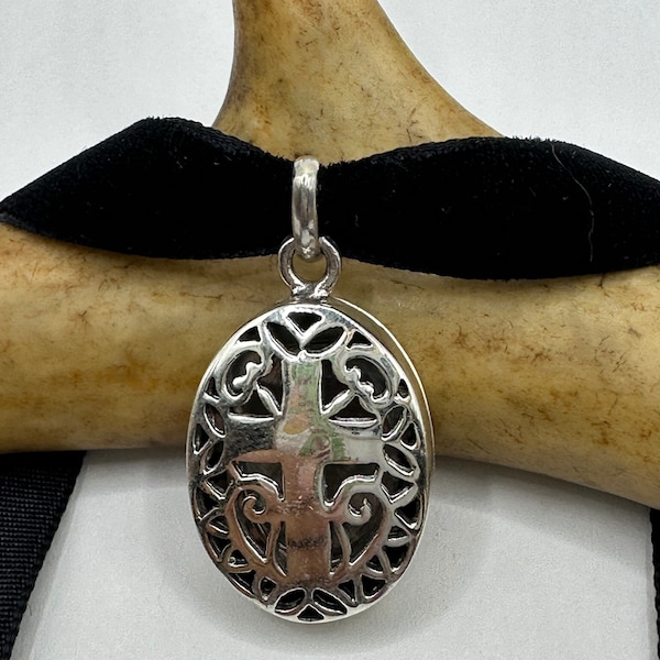 Cross Locket - Etsy